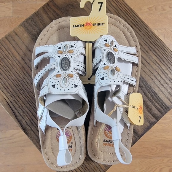 Earth Spirit | Shoes | Earth Spirit Womens White Sandals | Poshmark